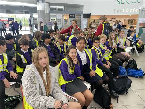 Class 6f On Twitter Weve Arrived At Primary College For Our Career