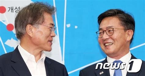문재인 10월 중순께 중국 방문…당대표 취임후 처음 뉴스1