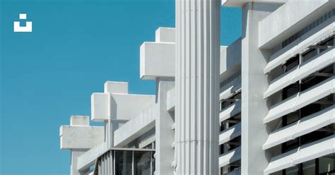 흰색 콘크리트 건물 사진 Unsplash의 무료 매시 대학교 웰링턴 이미지