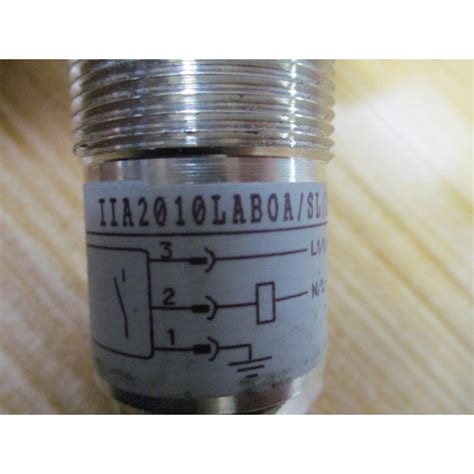 IFM Efector IIA LABOASLLS LII Inductive Sensor Mara Industrial