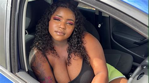 Short Shorts Pussy Lips Videos Xvideos Com