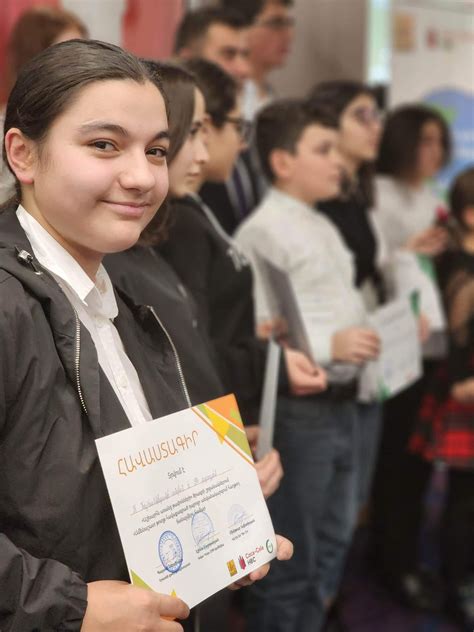 Մենք «Աշխարհն առանց թափոնների մրցույթի հաղթո՜ղն ենք 194 Դպրոց