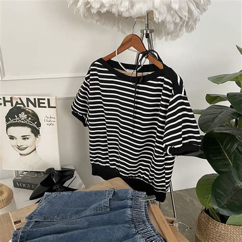 보트넥 퍼프 반팔 단가라 오프숄더 맨투맨 루즈핏 코튼 쭈리 입술넥 스트라이프 기본티 에이블리