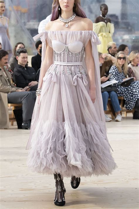 Alexander Mcqueen Spring 2022 Collection Artofit
