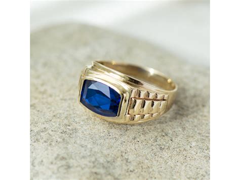 Мъжки пръстен с камък в кралско синьо Golden Molden