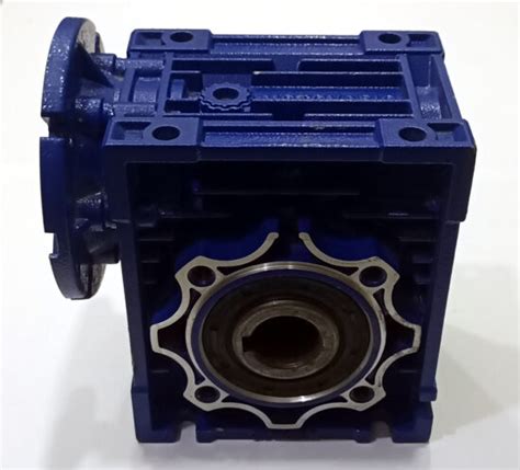 Motovario Nmrv050 101 Ratio 14mm Input Shaft 70mm Input Flange Worm