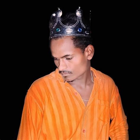 Mãlík Ãrmãñ L Malik L • Threads Say More