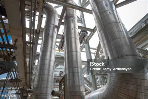 파이프 라인 공기 흡입구 및 위 계단이 있는 열회수 증기 발생기 0명에 대한 스톡 사진 및 기타 이미지 0명 강철 건설 산업 Istock