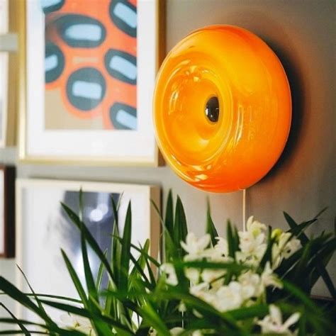 호수소풍 이케아 도넛 조명 오렌지 벽부착등 Varmblixt 바름블릭스트 Led 벽램프 침대옆 위시버킷