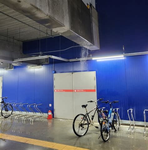 광명 이케아 천장에서 물 쏟아져…승강기에 갇히기도 노컷뉴스