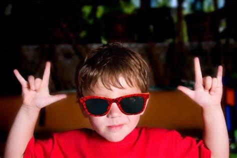 Morph Dollar Sunglasses Into Spiderman Sunglasses