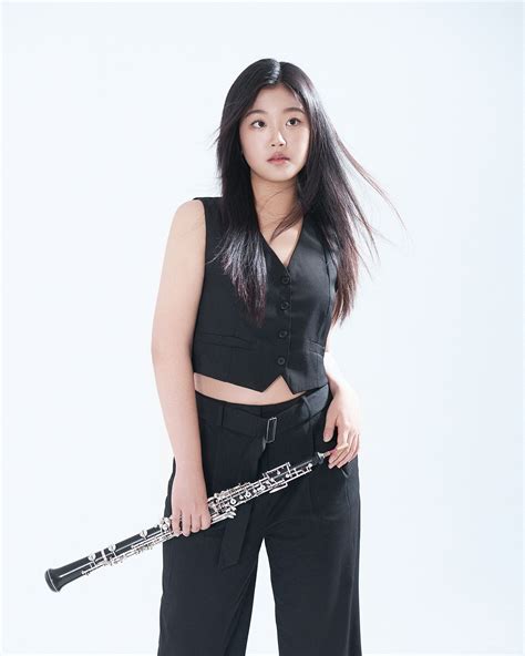 누아스튜디오 프로필사진 배우프로필 연주자프로필 개인프로필ㅣ프로필스튜디오 Nua 스튜디오 배우 이서현 2025 배우프로필 Instagram