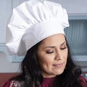 Paola Cupcake Age Family Bio Famous Birthdays