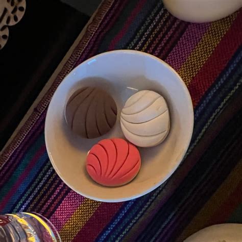 Small Conchas Mexican Sweet Bread Pan Mexicano Pan Dulce Etsy