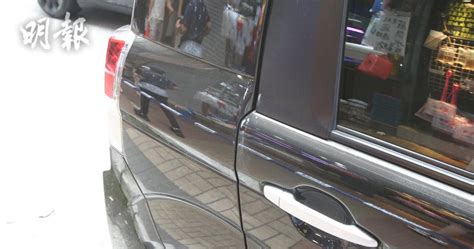 旺角兩私家車被石屎擊中損毁 事件中無人受傷 1632 20230716 港聞 即時新聞 明報新聞網