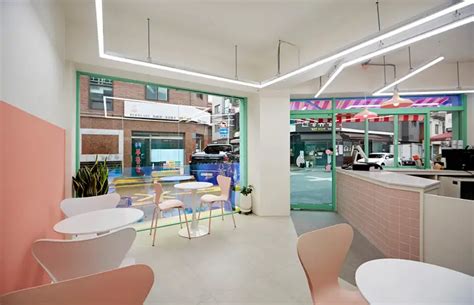 핑크and그린컬러로 포인트를 준 7평 소형카페인테리어 동작구 사당동