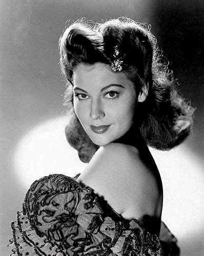 210 Laszlo Willinger Ideas In 2025 Hollywood Old Hollywood Actresses