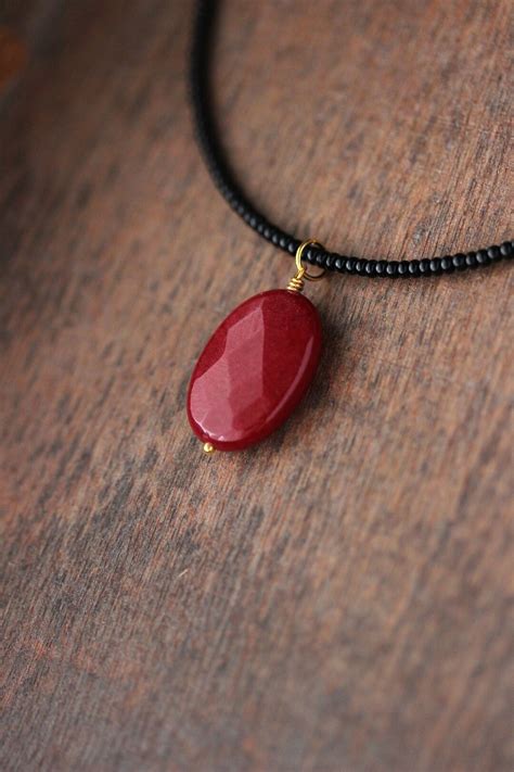 Ruby Root Stone Pendant Necklace Black Glass Seed Beade Necklace Simple Black Red Necklace