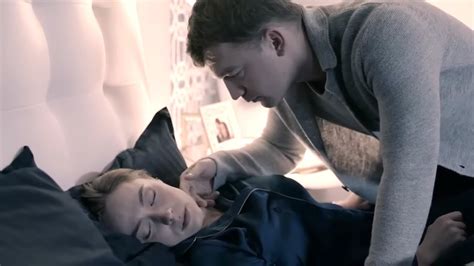 ФИЛЬМ МАНЬЯК ПЕРЕОДЕВАЕТ ЖЕРТВ ПОСЛЕ УБИЙСТВА Ловушка времени НОВЫЙ РУССКИЙ ФИЛЬМ Youtube