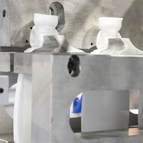 Extrusion Blow Molding Advanced Automation Solutions