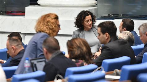 Депутатите разглеждат на първо четене промените в Закона за здравето Новини бг