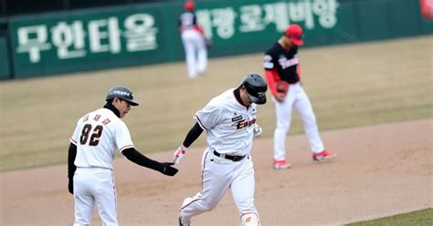 이제 그만 쳐 Vs 한 타석만 더 칠게요 한화 즐거운 비명 주인공은