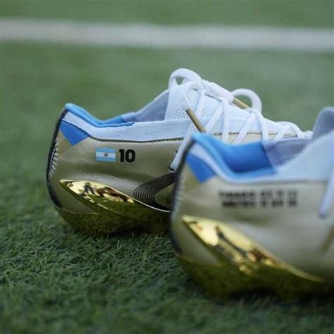 이슈클릭 메시 축구화의 숨겨진 비밀