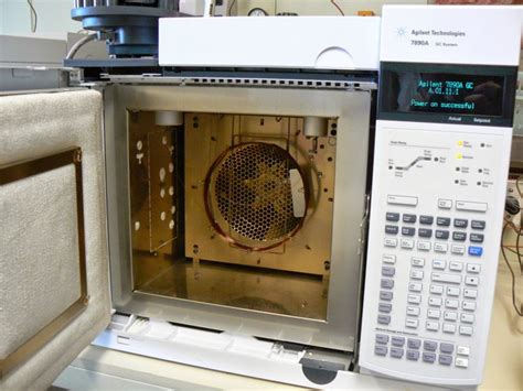 Figure 1 Inside Of A Gc Apparatus With The Hollow Capillary Column