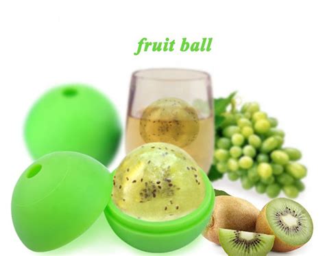 Making Ice Cubes With Silicone Ice Tray Wulan Kenanga