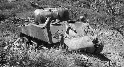 18 Usmc Sherman Use The Sherman Became A Key Part In Victory In The