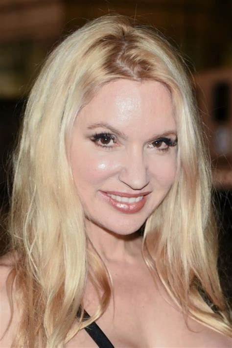 Meadow Williams Biographie News Photos Vidéos Et Avis