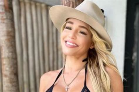 그들은 남자 친구를 살해 한 혐의로 기소 된 Onlyfans의 모델 인 코트니 클레니를 포착했습니다 Infobae