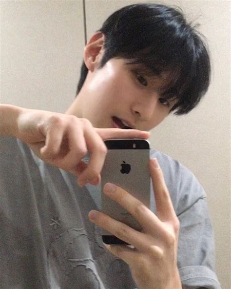 이미낙🇰🇷 제품제공 쌈뽕하게 추고싶어요 허슬러를 위한 상품 커뮤니티 유튜브 콘텐츠를 제공하는 컬쳐 브랜드 킵허슬링 킵허슬링 반팔티 오버핏반팔