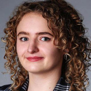 Anna T Tutor With Years Experience Learn With Physics Tutors