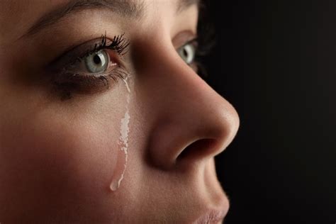 感動後悔の涙 大学生が今までの人生で一番泣いた瞬間5選 入学新生活 入学準備新生活 マイナビ 学生の窓口