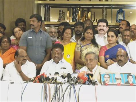 O Panneerselvam Says Bjp In Touch With Him Alleges ‘refusal To Accept