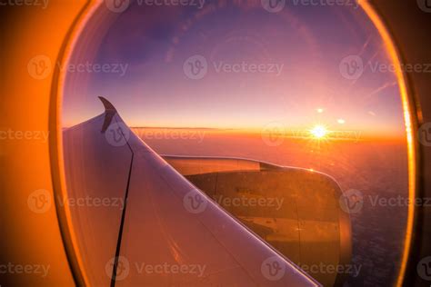 Hermosa Vista Panorámica Del Amanecer Al Atardecer A Través De La