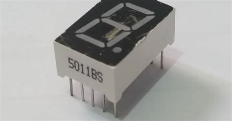 分享科技與遊戲 by HKGoldenMr A Arduino 控制 5011BS 七段顯示器