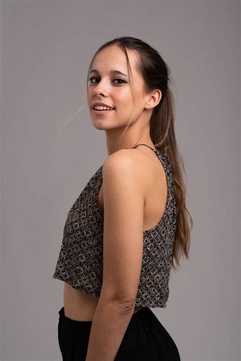 Descubrimos A Masi La Presentadora ‘influencer De Las Posgalas De Ot