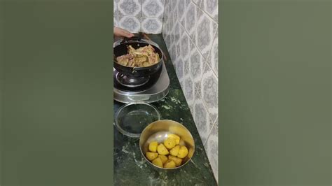 ঘরোয়া স্টাইলের দেশি মুরগির মাংস । আজকের রেসিপি মিতালি রান্নাঘরে । Youtube