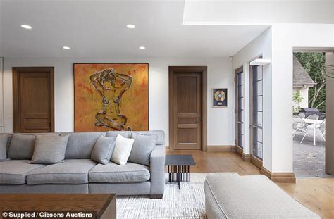 Billionaire Sam Gance And Of Real Housewives Of Melbourne Star Janet Roach Auctioning Off Art