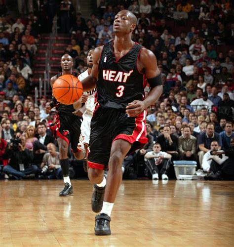 生涯第1000场韦德骚出新高度 他5记3分你敢信nba新浪竞技风暴新浪网