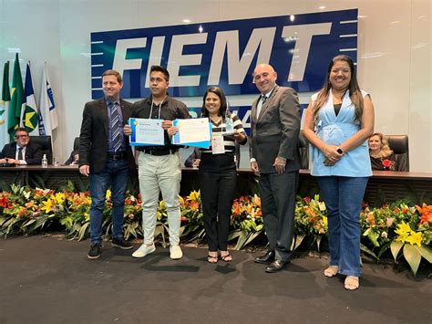 Alunos Da Fatec Senai Recebem Prêmio Que Incentiva A Administração Pública Senai Mt Serviço