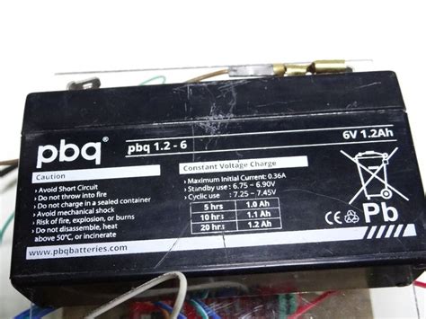 Very Simple Robot For Beginners