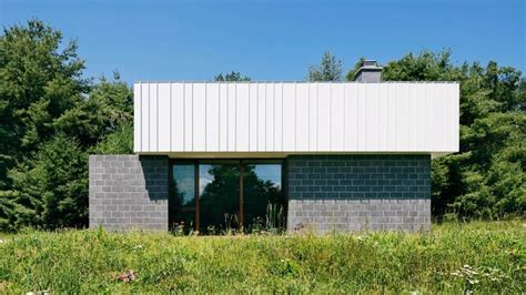 J Spy Uses Concrete Blocks To Form Catskills House In Rural New York