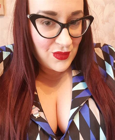 Pin On Does My Blog Make Me Look Fat