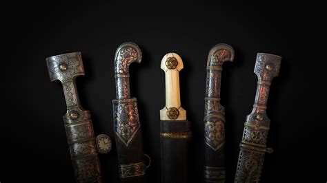 Оружие Кавказа Очень известным тифлисским оружейником был Иосиф Осип Осеп Попов Папов В