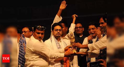 Will Akash Anand Make A Comeback In Mayawatis Bsp Lucknow News