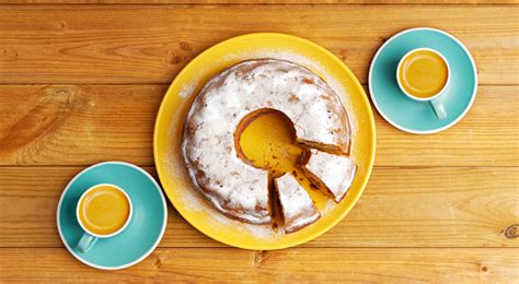 수제 케이크와 나무 테이블에 커피 에스프레소 2 컵 맨 위 보기입니다 복사 공간을 참조하십시오 0명에 대한 스톡 사진 및 기타 이미지 Istock