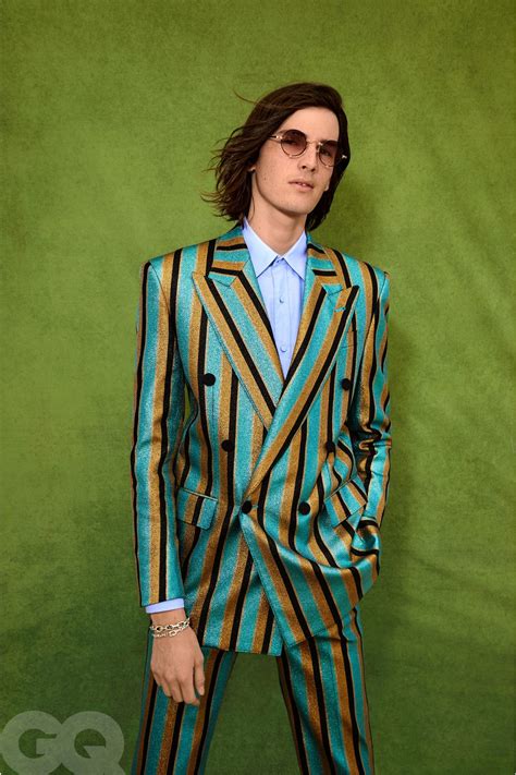 Ok “ოჯახური ფოტოსესია” პირს ბროსნანი შვილებთან ერთად Gq ის გარეკანს პირველად ამშვენებს Ok